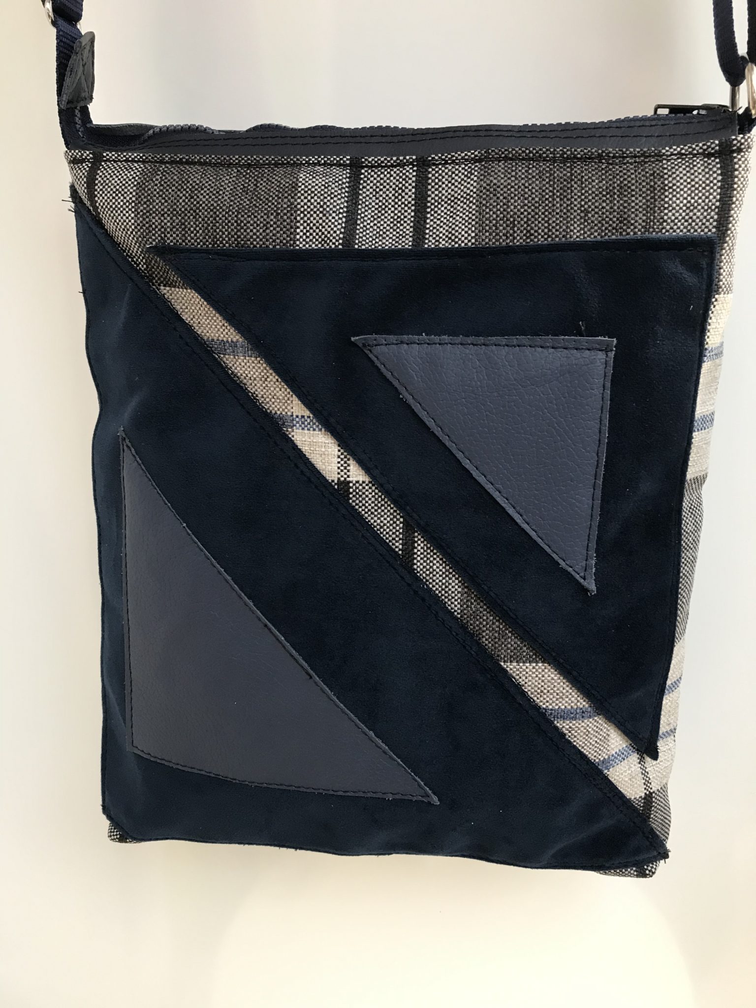 Frekel Handbags – Handmade Bags Made in The Scottish Highlands